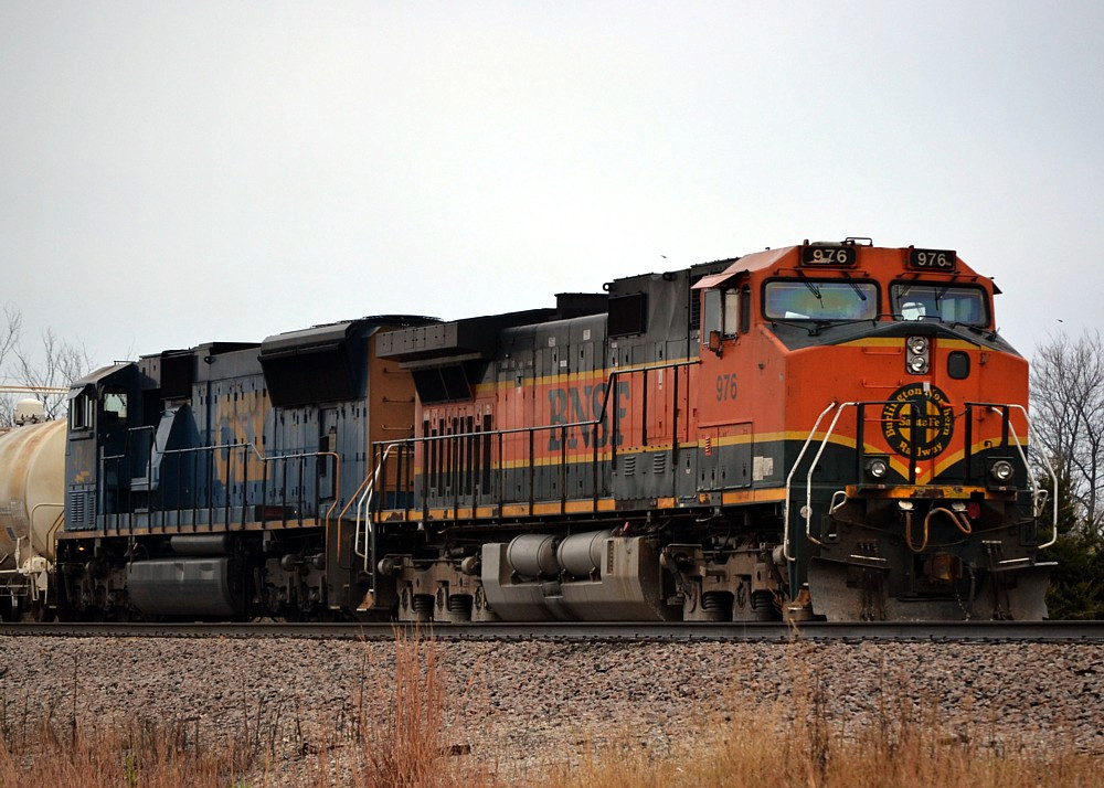 BNSF 976